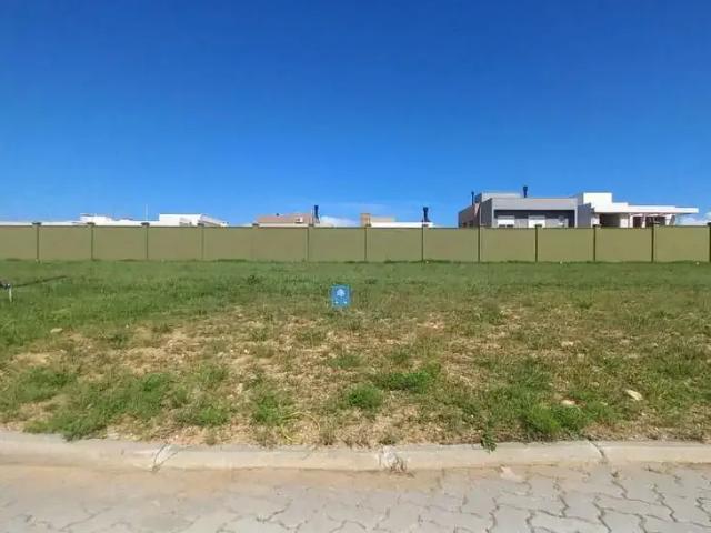Terreno em Condomínio para Venda em Pelotas/RS Laranjal