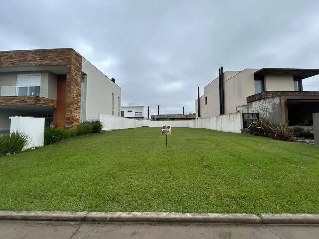 Terreno em Condomínio para Venda em Pelotas/RS Laranjal