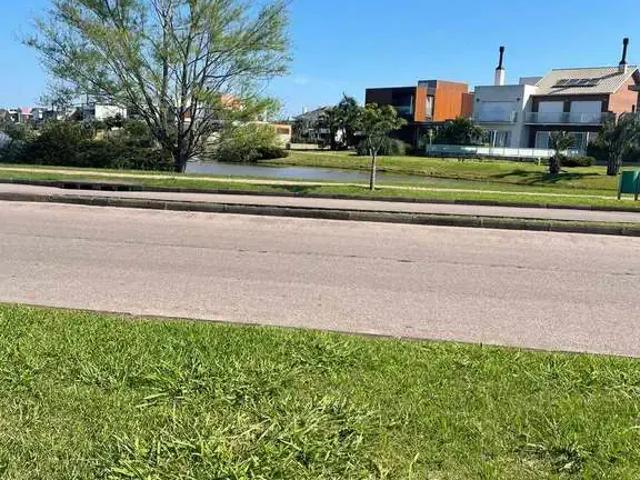 Terreno em Condomínio para Venda em Pelotas/RS São Gonçalo