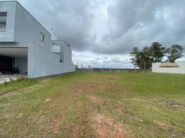Terreno em Condomínio para Venda em Pelotas/RS Três Vendas