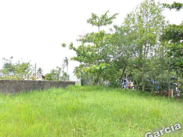 Terreno em Condomínio para Venda em Peruíbe/SP Centro