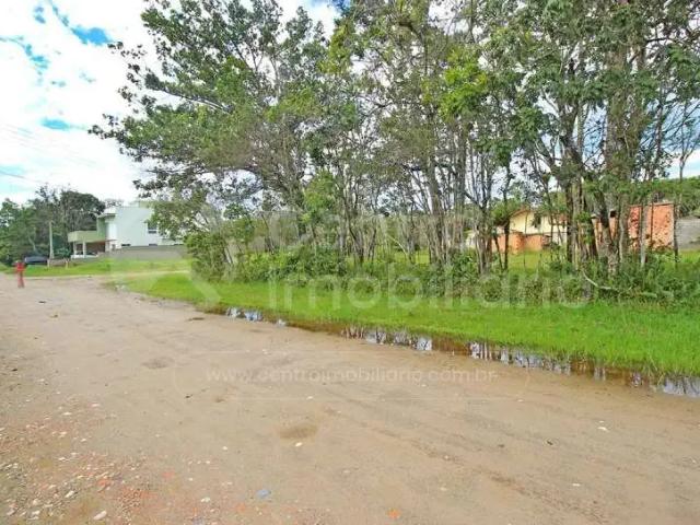 Terreno em Condomínio para Venda em Peruíbe/SP Jardim São Luis