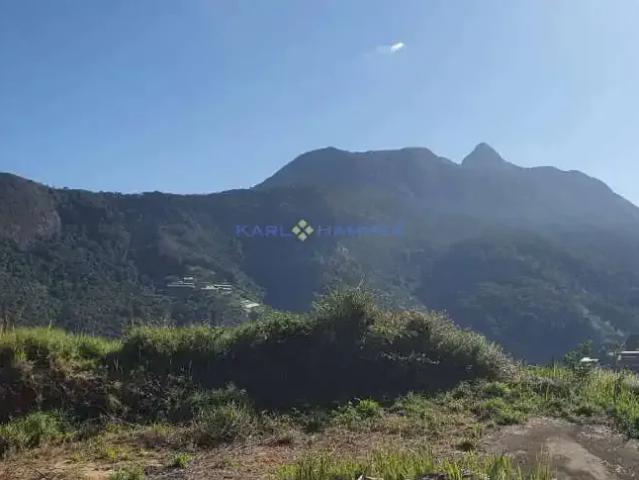 Terreno em Condomínio para Venda em Petrópolis/RJ Caxambu