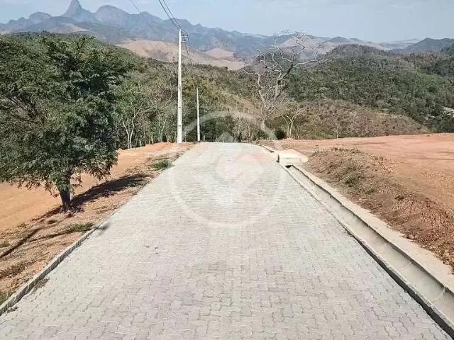 Terreno em Condomínio para Venda em Petrópolis/RJ Itaipava