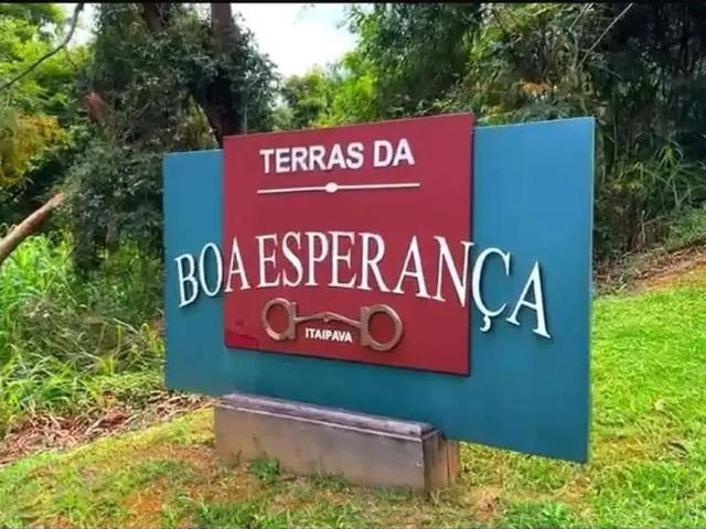 Terreno em Condomínio para Venda em Petrópolis/RJ Itaipava