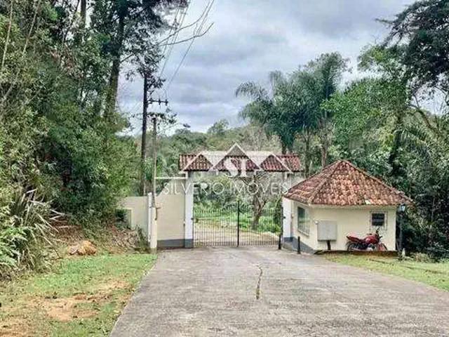 Terreno em Condomínio para Venda em Petrópolis/RJ Quarteirão Ingelheim