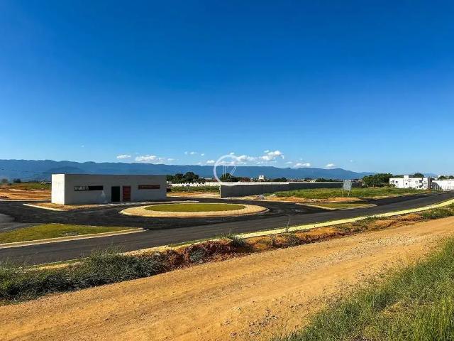 Terreno em Condomínio para Venda em Pindamonhangaba/SP Cidade Jardim