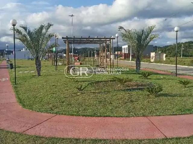 Terreno em Condomínio para Venda em Pinheiral/RJ Centro