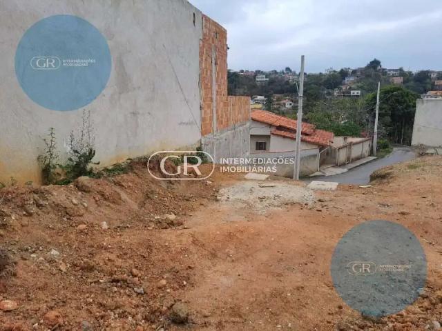 Terreno em Condomínio para Venda em Pinheiral/RJ Centro