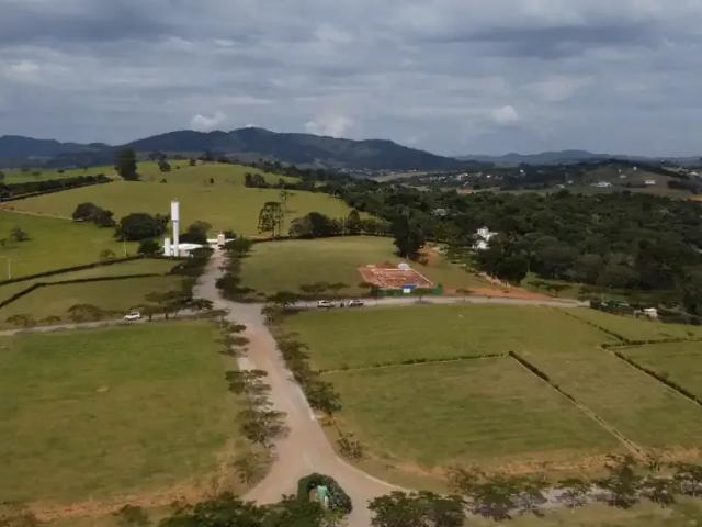Terreno em Condomínio para Venda em Piracaia/SP Ponta das Castanheiras