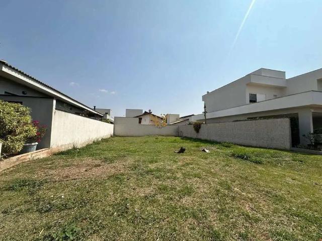 Terreno em Condomínio para Venda em Piracicaba/SP Campestre