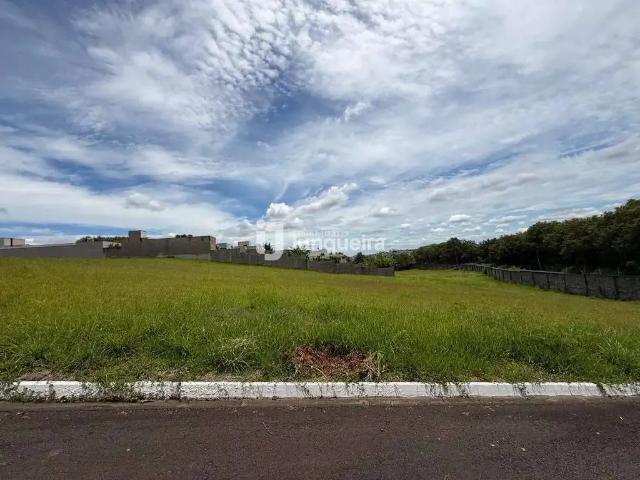 Terreno em Condomínio para Venda em Piracicaba/SP Campestre