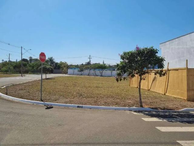 Terreno em Condomínio para Venda em Piracicaba/SP Campestre