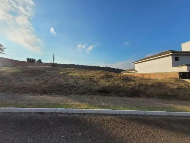 Terreno em Condomínio para Venda em Piracicaba/SP Campestre