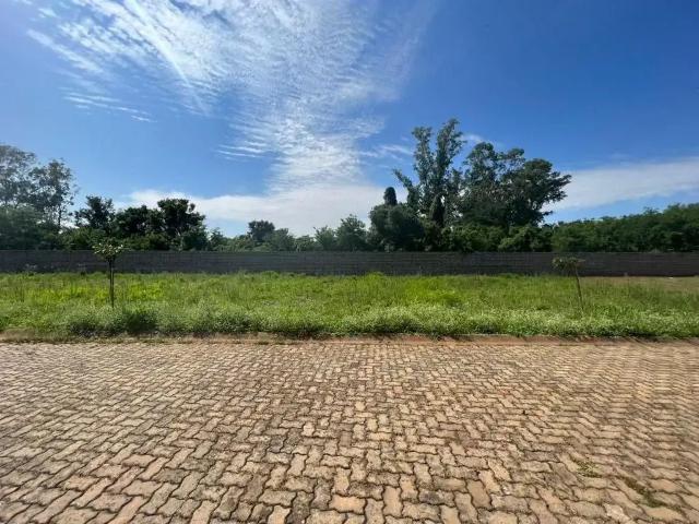 Terreno em Condomínio para Venda em Piracicaba/SP Água Branca