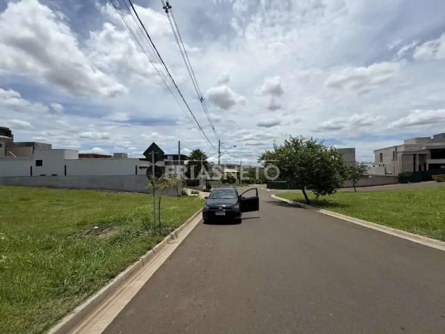 Terreno em Condomínio para Venda em Piracicaba/SP Ondas