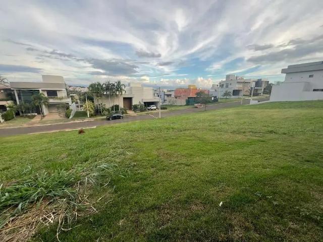 Terreno em Condomínio para Venda em Piracicaba/SP Loteamento Residencial e Comercial Villa D'Aquila