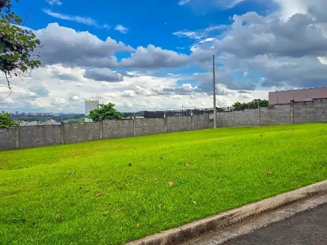 Terreno em Condomínio para Venda em Piracicaba/SP Loteamento Residencial e Comercial Villa D'Aquila