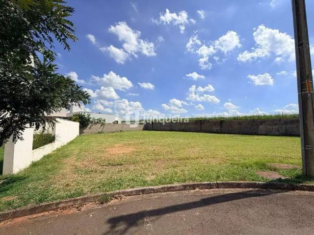 Terreno em Condomínio para Venda em Piracicaba/SP Parque Taquaral