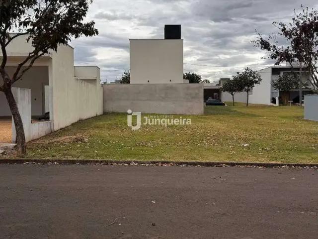 Terreno em Condomínio para Venda em Piracicaba/SP Taquaral