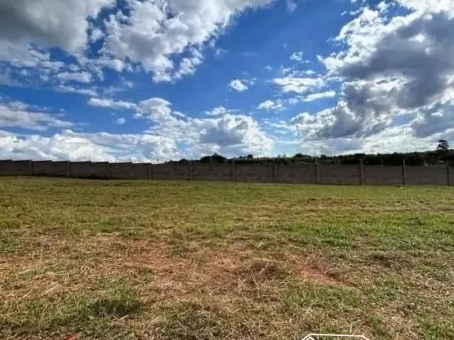 Terreno em Condomínio para Venda em Piratininga/SP Centro
