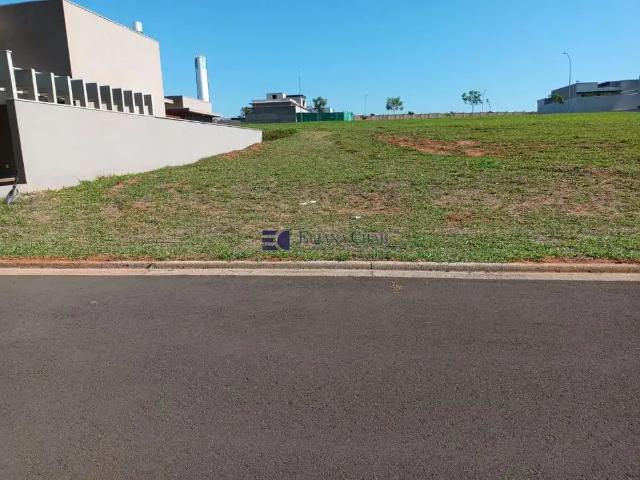Terreno em Condomínio para Venda em Piratininga/SP Vila Santa Maria