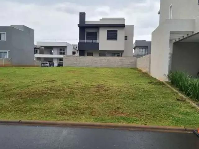 Terreno em Condomínio para Venda em Ponta Grossa/PR Cará cará
