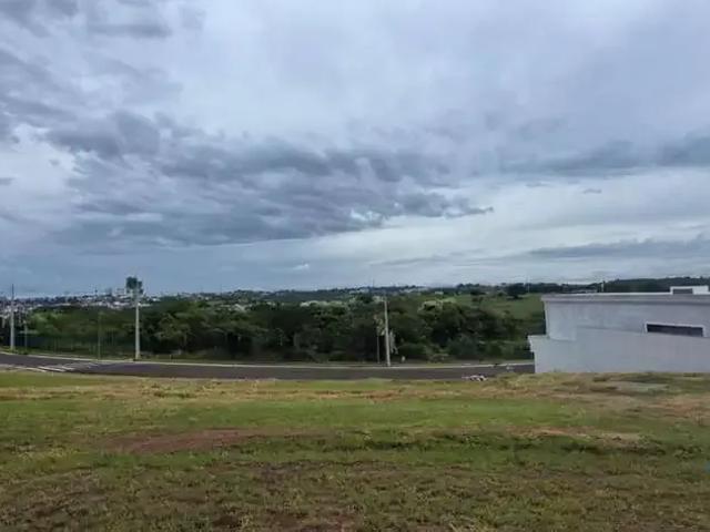 Terreno em Condomínio para Venda em Presidente Prudente/SP Jardim Rio 400
