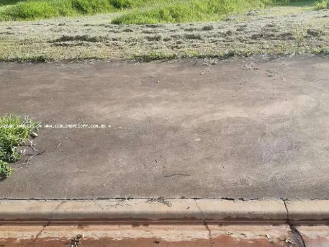 Terreno em Condomínio para Venda em Presidente Prudente/SP Porto Seguro Residence