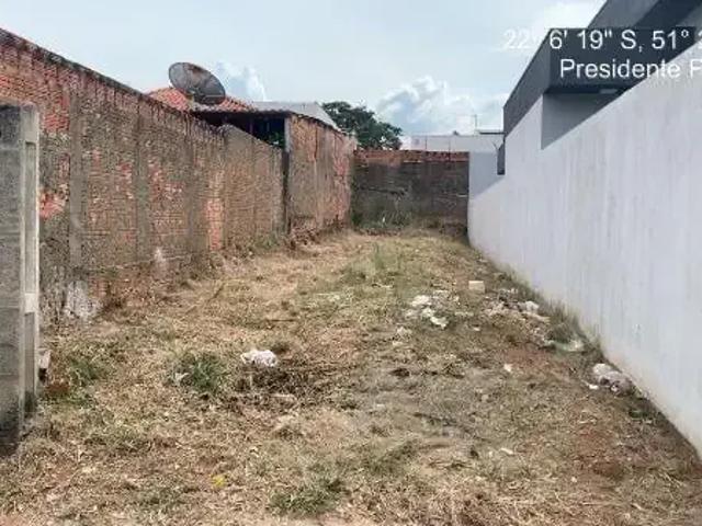 Terreno em Condomínio para Venda em Presidente Prudente/SP Vila Operária 3 Quartos
