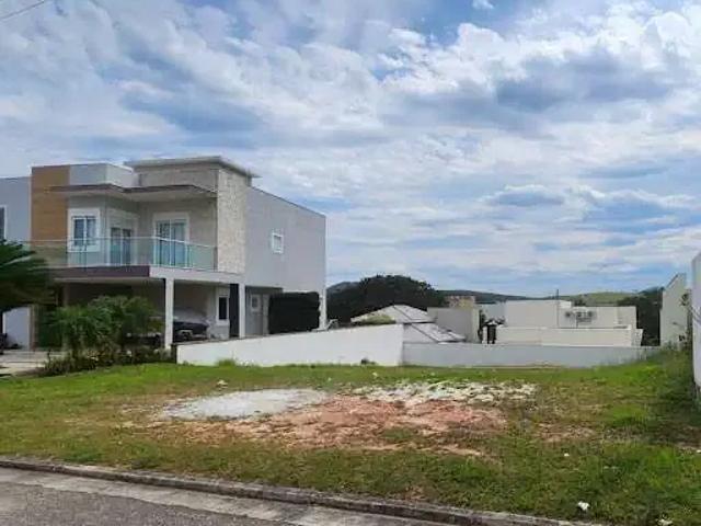 Terreno em Condomínio para Venda em Rio das Ostras/RJ Alphaville
