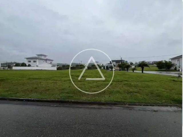Terreno em Condomínio para Venda em Rio das Ostras/RJ Alphaville