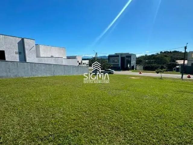 Terreno em Condomínio para Venda em Rio das Ostras/RJ Alphaville