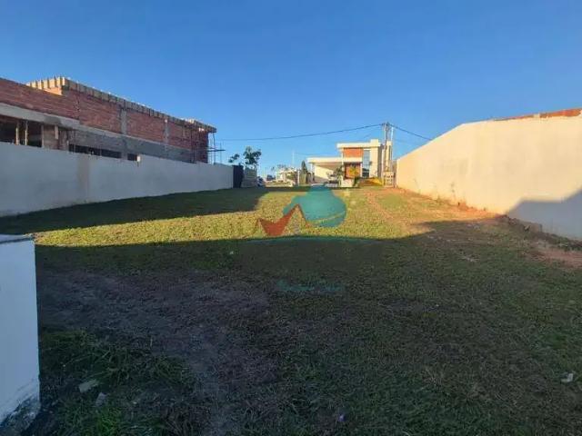 Terreno em Condomínio para Venda em Rio das Ostras/RJ Alphaville