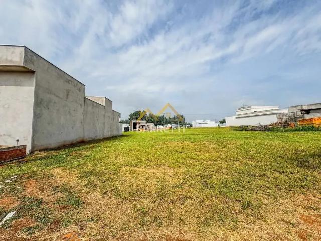 Terreno em Condomínio para Venda em Rio das Pedras/SP Centro