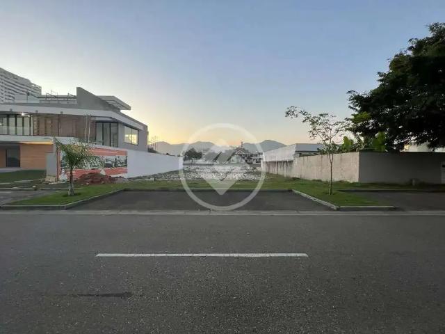 Terreno em Condomínio para Venda em Rio de Janeiro/RJ Barra da Tijuca