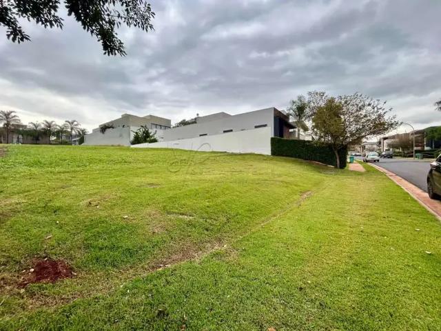 Terreno em Condomínio para Venda em Ribeirão Preto/SP Alphaville