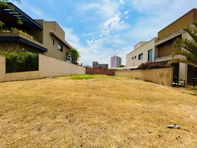 Terreno em Condomínio para Venda em Ribeirão Preto/SP Jardim Olhos d'Água