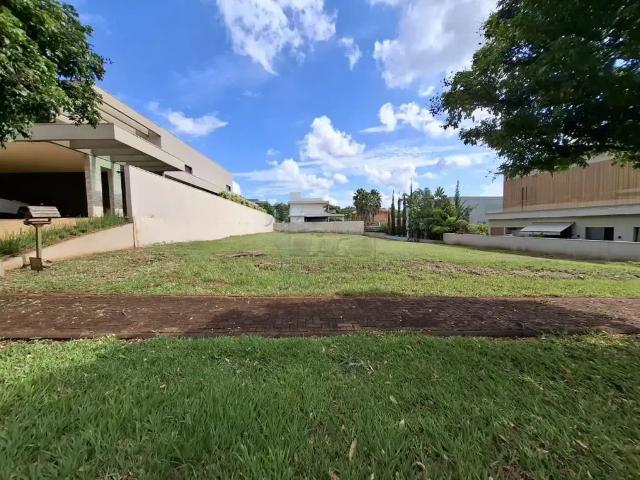 Terreno em Condomínio para Venda em Ribeirão Preto/SP Vila do Golf