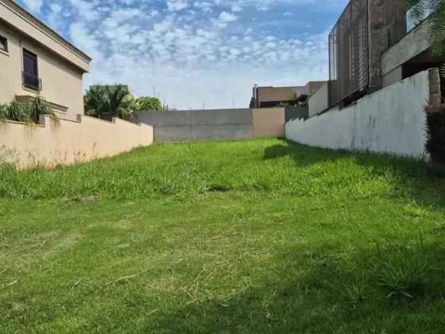 Terreno em Condomínio para Venda em Ribeirão Preto/SP Vila do Golf