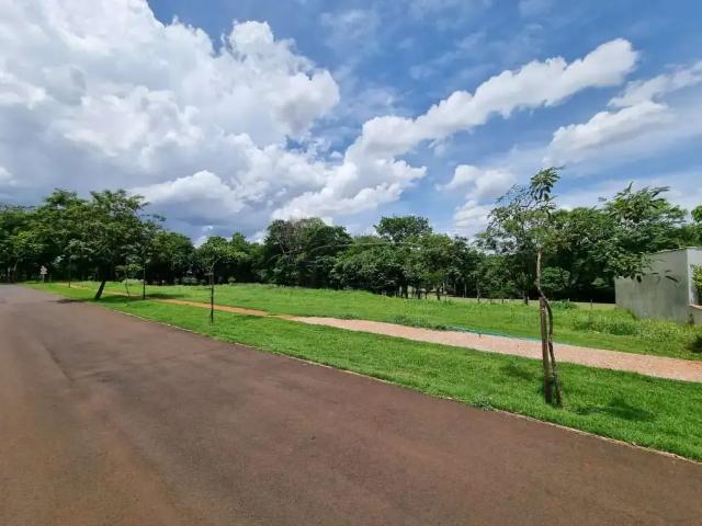 Terreno em Condomínio para Venda em Ribeirão Preto/SP Vila do Golf