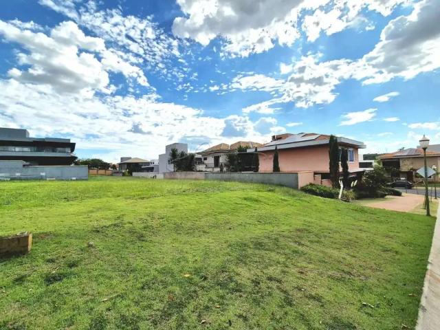 Terreno em Condomínio para Venda em Ribeirão Preto/SP Vila do Golf