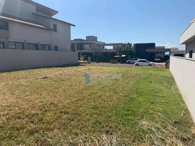 Terreno em Condomínio para Venda em Ribeirão Preto/SP Vila do Golf