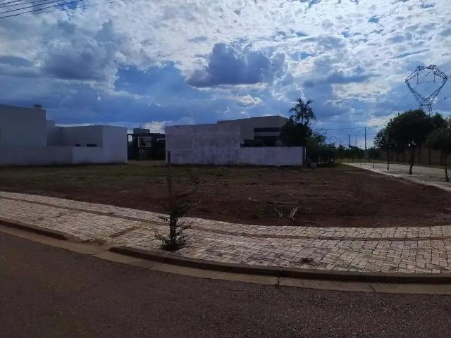 Terreno em Condomínio para Venda em Rondonópolis/MT Jardim Royal Boulevard do Cerrado