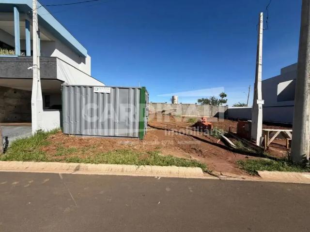 Terreno em Condomínio para Venda em São Carlos/SP Jardim Jóckei Club A