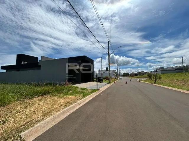 Terreno em Condomínio para Venda em São Carlos/SP Jardim Jóckei Club A