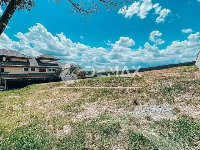 Terreno em Condomínio para Venda em São José dos Campos/SP Condomínio Reserva do Paratehy