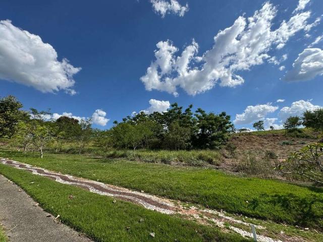 Terreno em Condomínio para Venda em São José dos Campos/SP Águas de Canindu