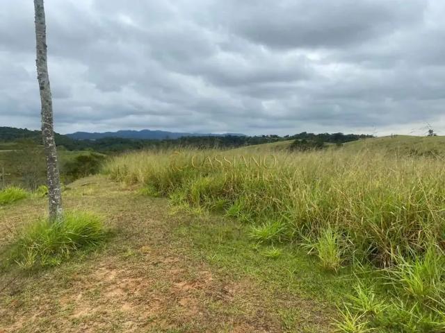 Terreno em Condomínio para Venda em São José dos Campos/SP Espelho D água