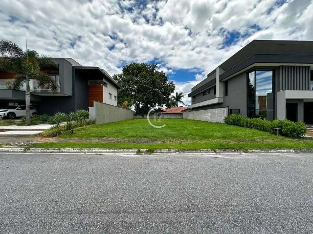Terreno em Condomínio para Venda em São José dos Campos/SP Jardim do Golfe